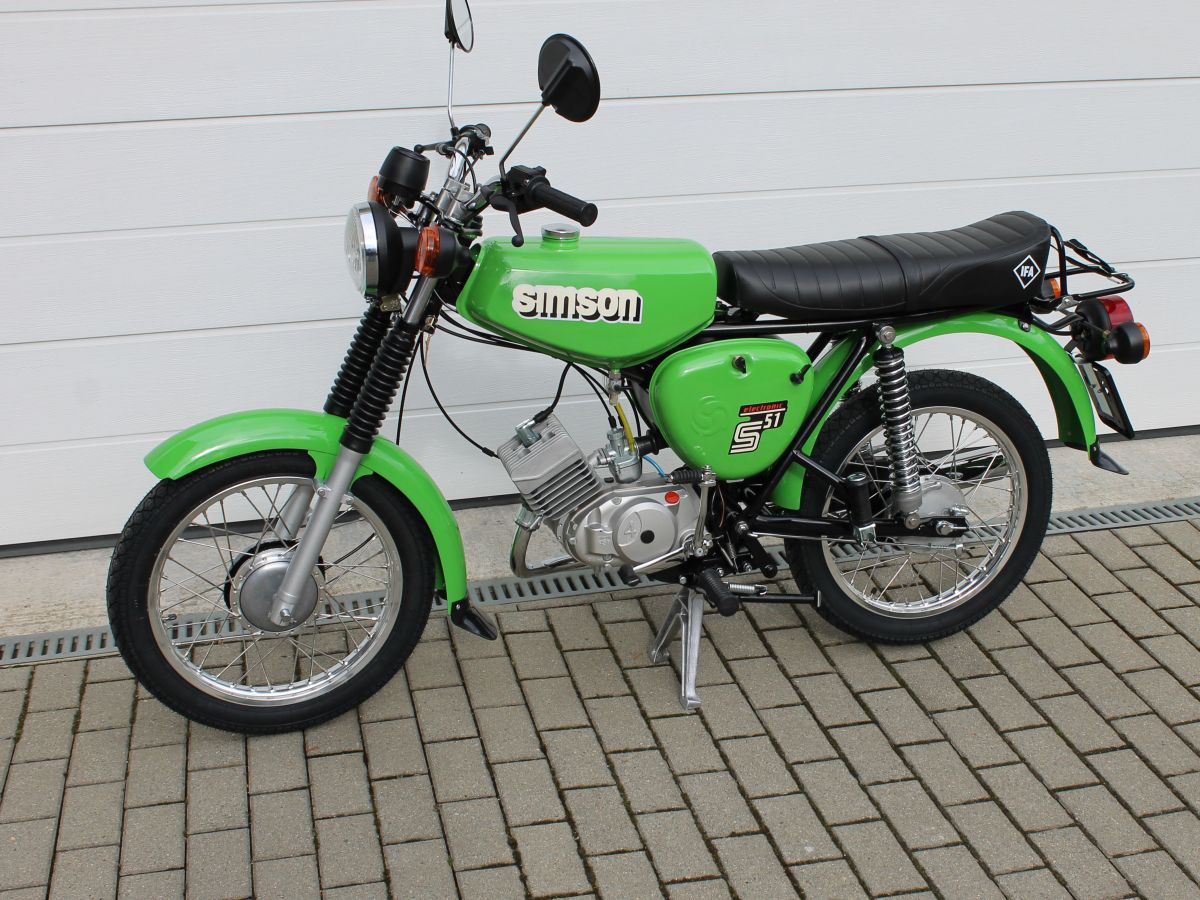 Simson S51 grün Neufahrzeug Edition 2020 | Fahrzeuge | Simson | Dumcke.de